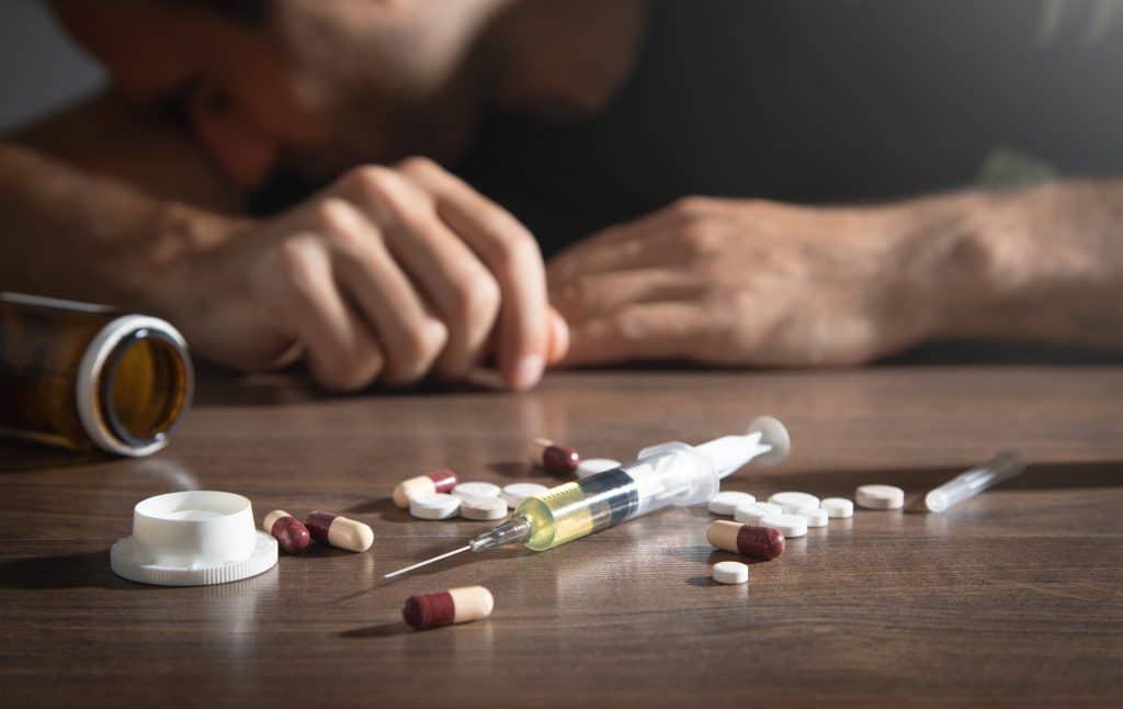 1 in 10 American Adults Lose Battle to Drug Overdose | medtigo